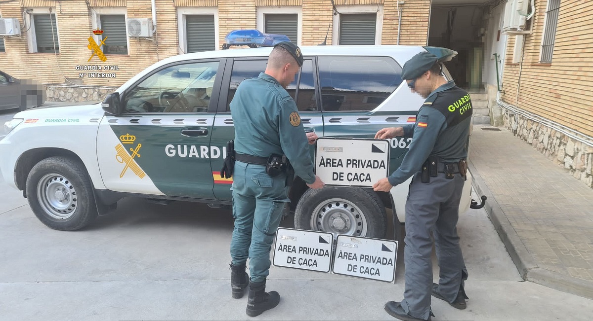 Denúncien un home per modificar l’espai de les batudes de caça amb ...